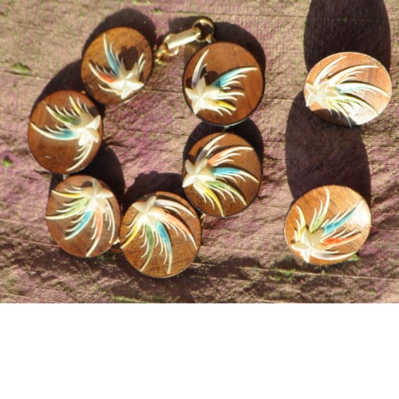 Source Unknown | Jewelry | Vintage Hawaiian Coconut Shell Bracelet ...